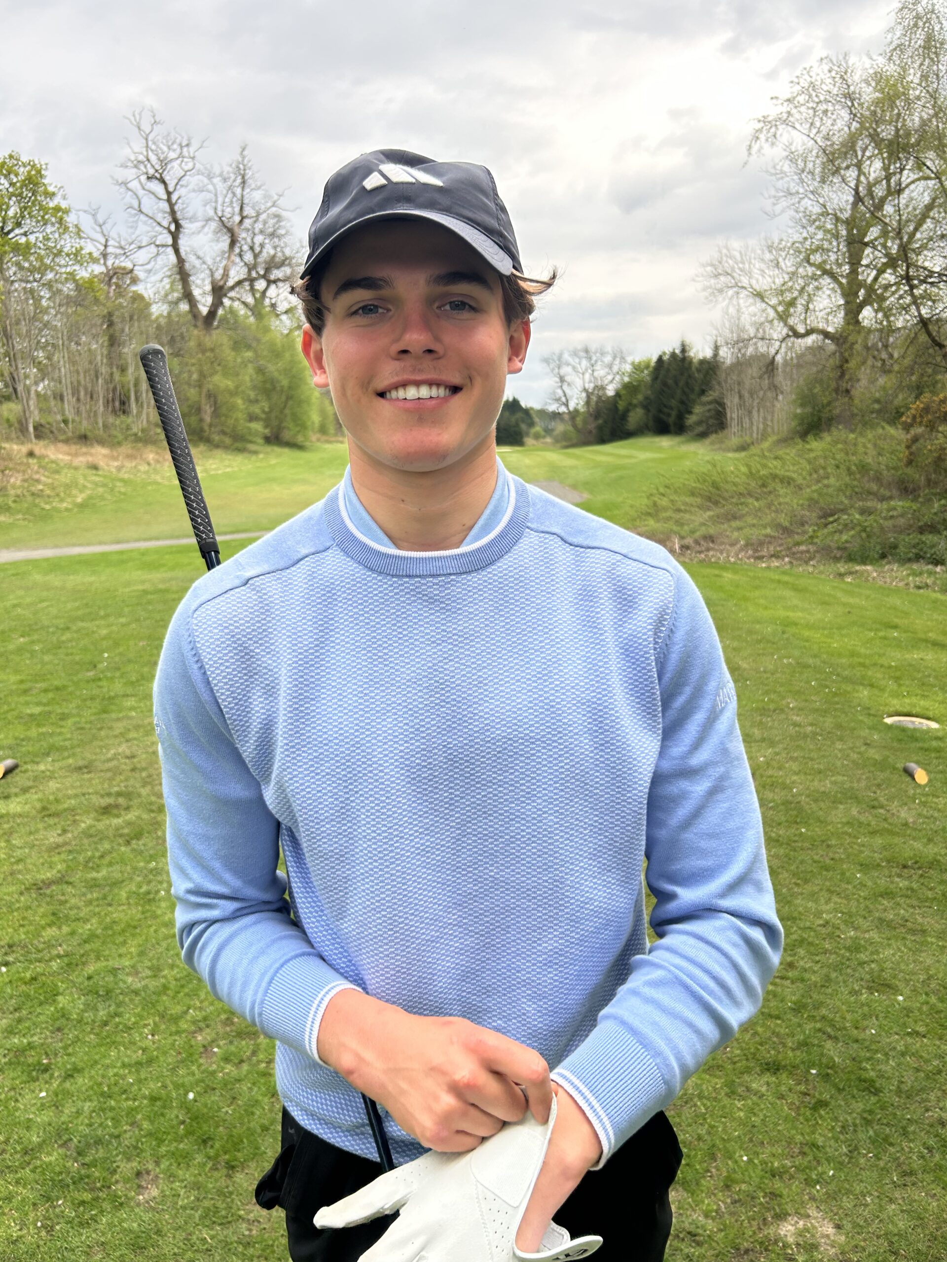 Dare to Golf: The New Scottish Golfer Following in the Footsteps ...